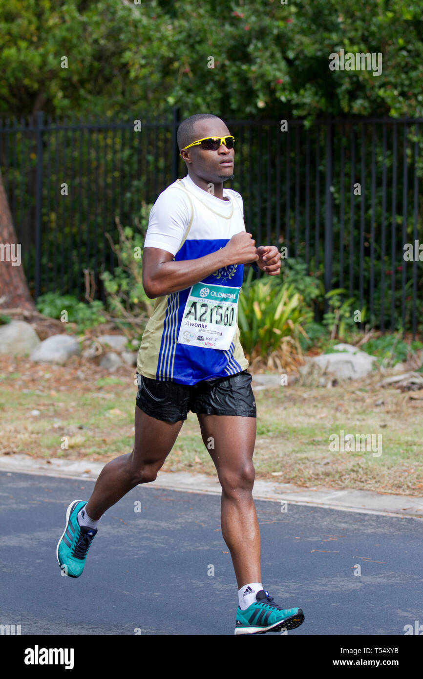 Running the Old Mutual Two Oceans Marathon Stock Photo - Alamy