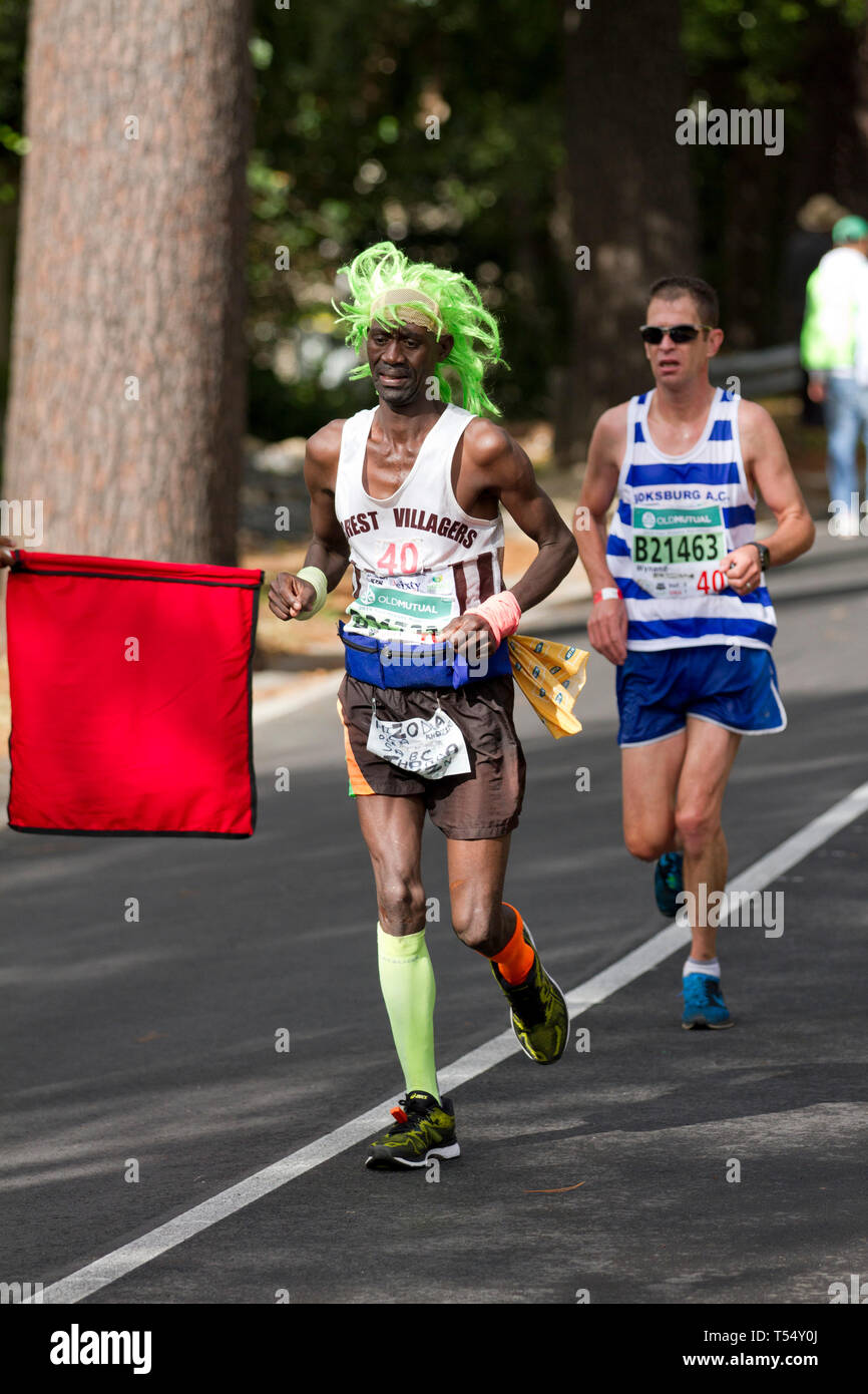 Running the Old Mutual Two Oceans Marathon Stock Photo - Alamy