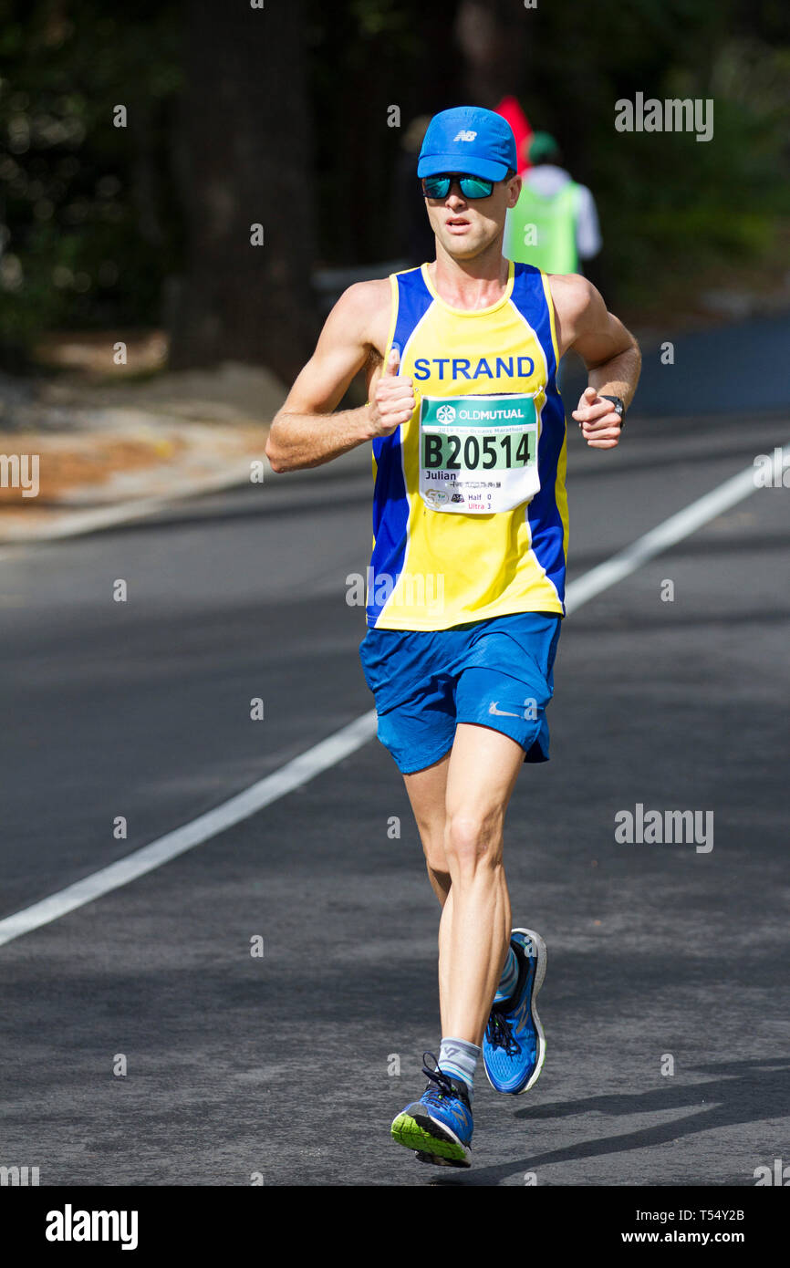 Running the Old Mutual Two Oceans Marathon Stock Photo - Alamy