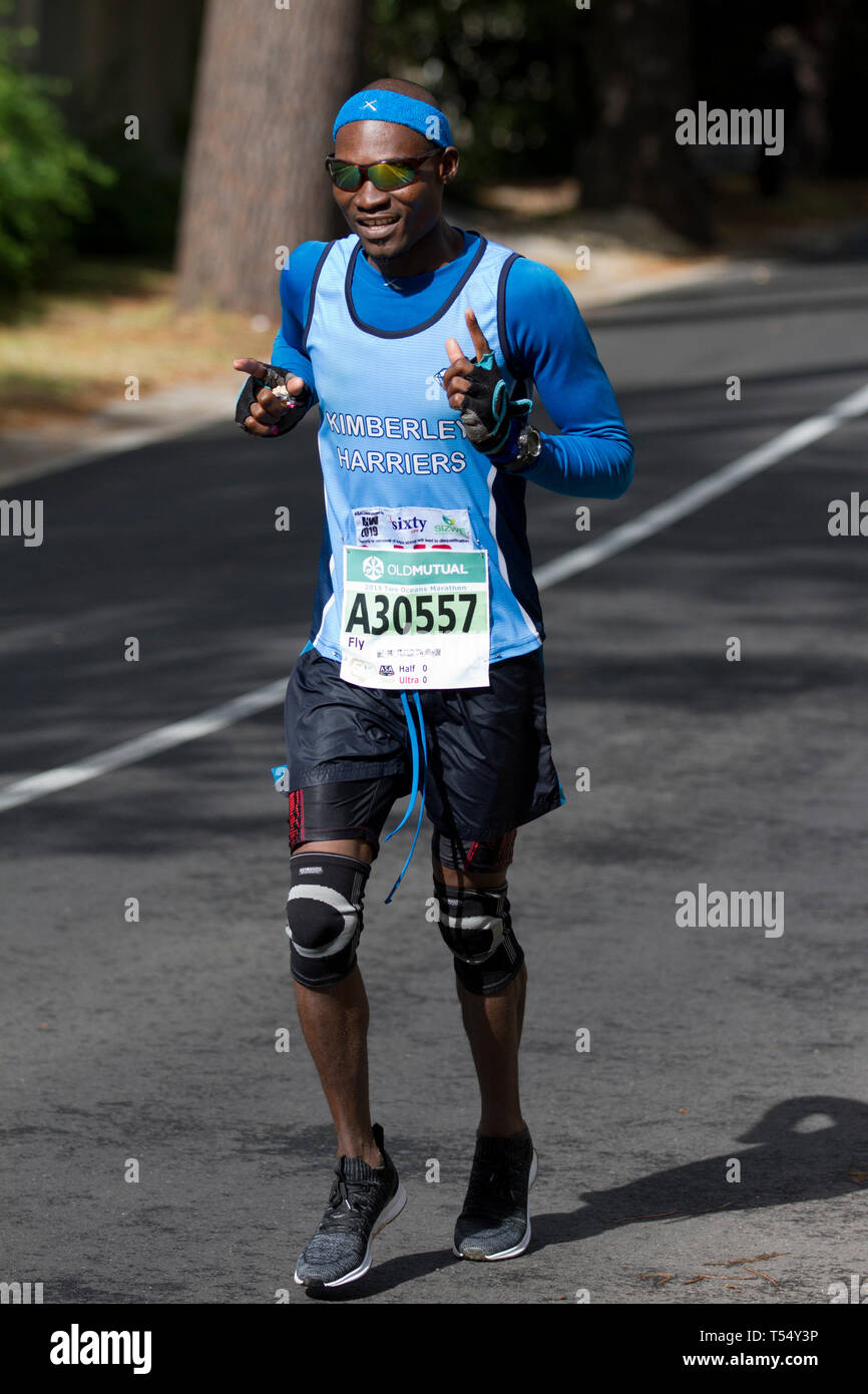 Running the Old Mutual Two Oceans Marathon Stock Photo - Alamy