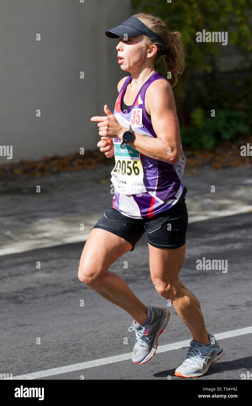 Running the Old Mutual Two Oceans Marathon Stock Photo - Alamy