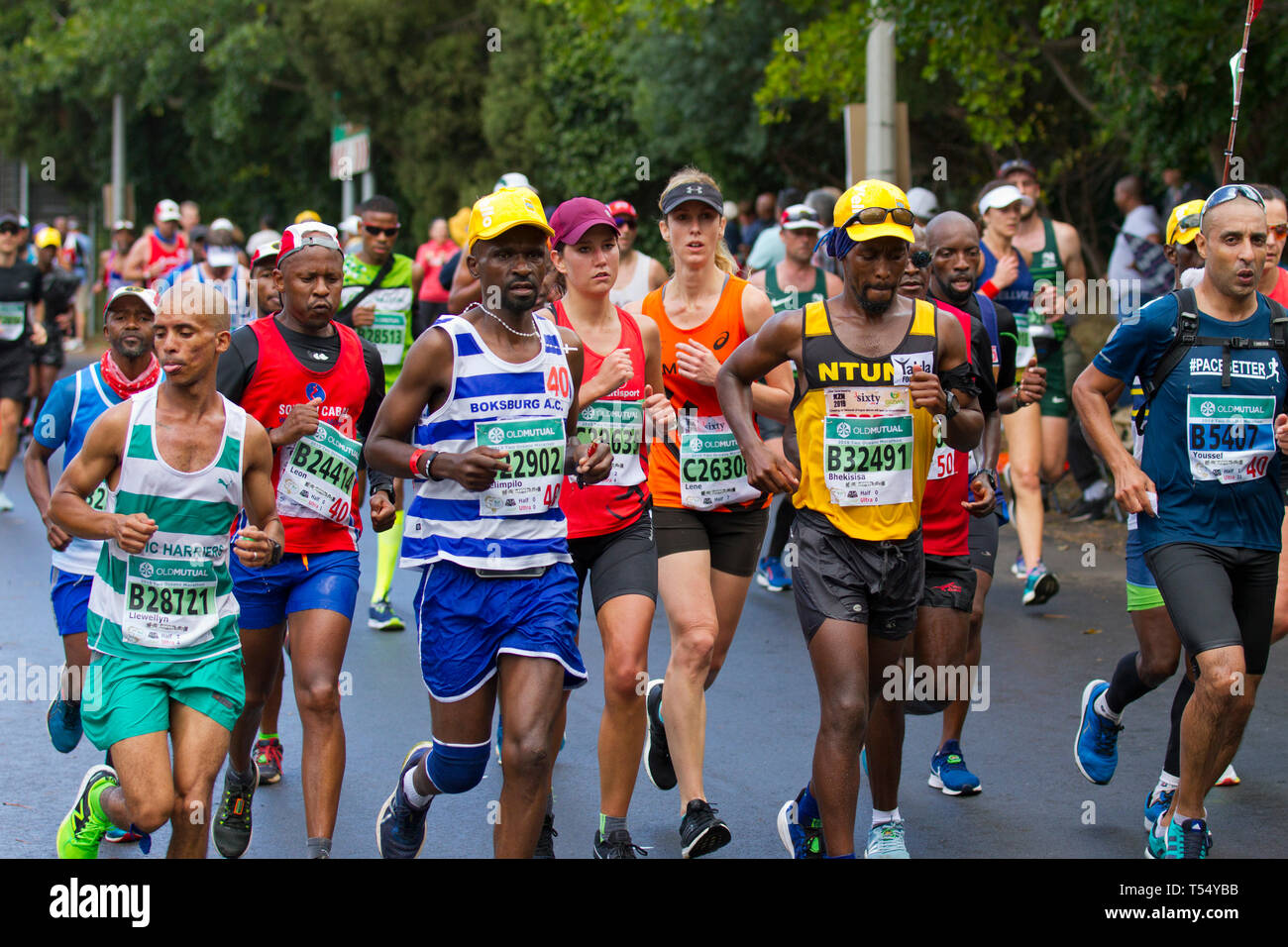 Running the Old Mutual Two Oceans Marathon Stock Photo - Alamy