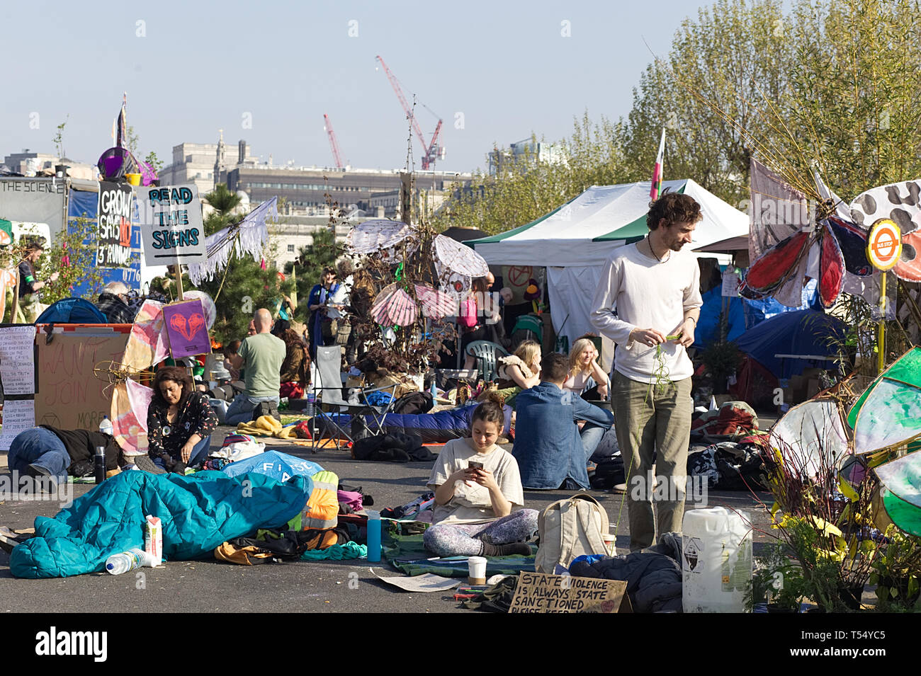 Extinction Rebellion in the UK, Waterloo bridge, London England Stock ...