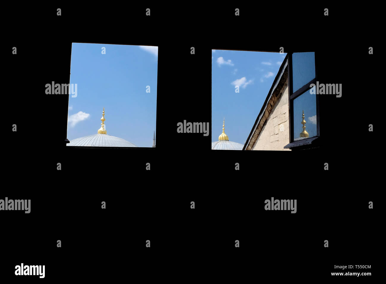 Mosque tower window hi-res stock photography and images - Alamy