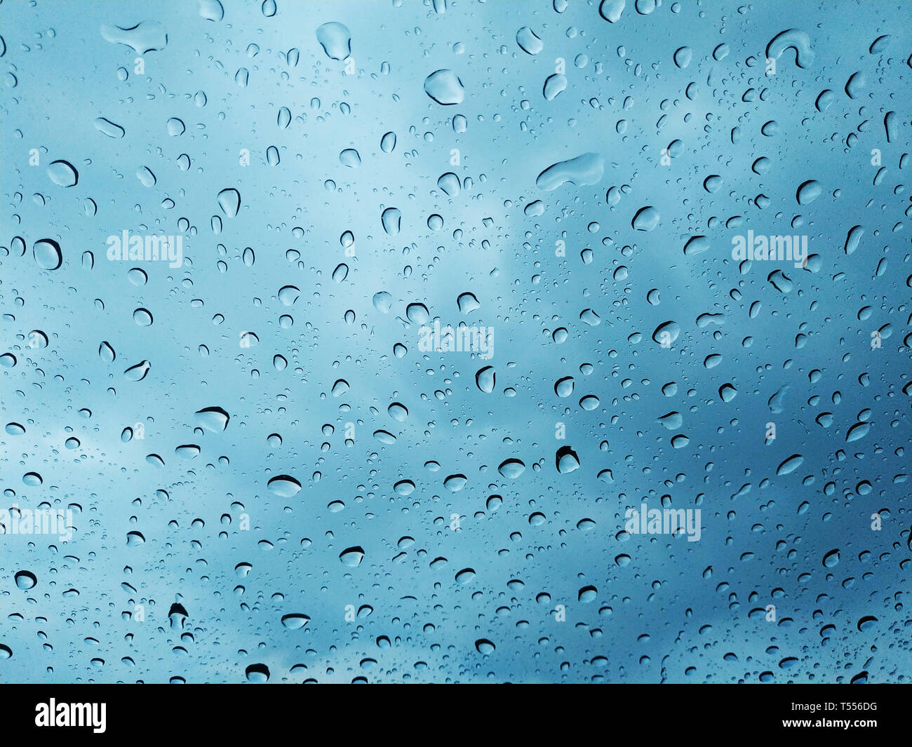Raindrop on glass hi-res stock photography and images - Alamy