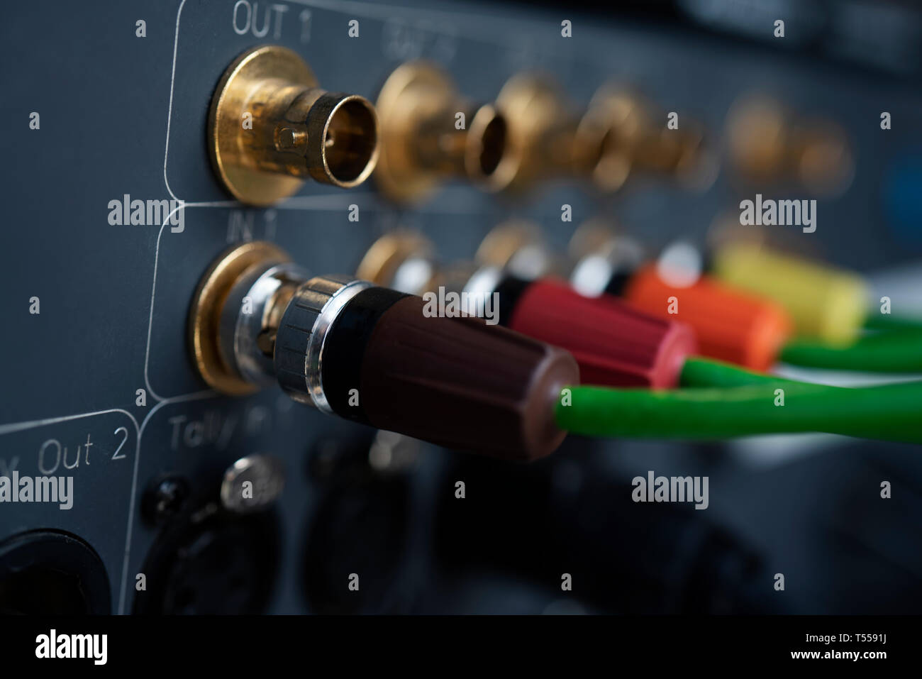 Coaxial cable for tv hi-res stock photography and images - Alamy