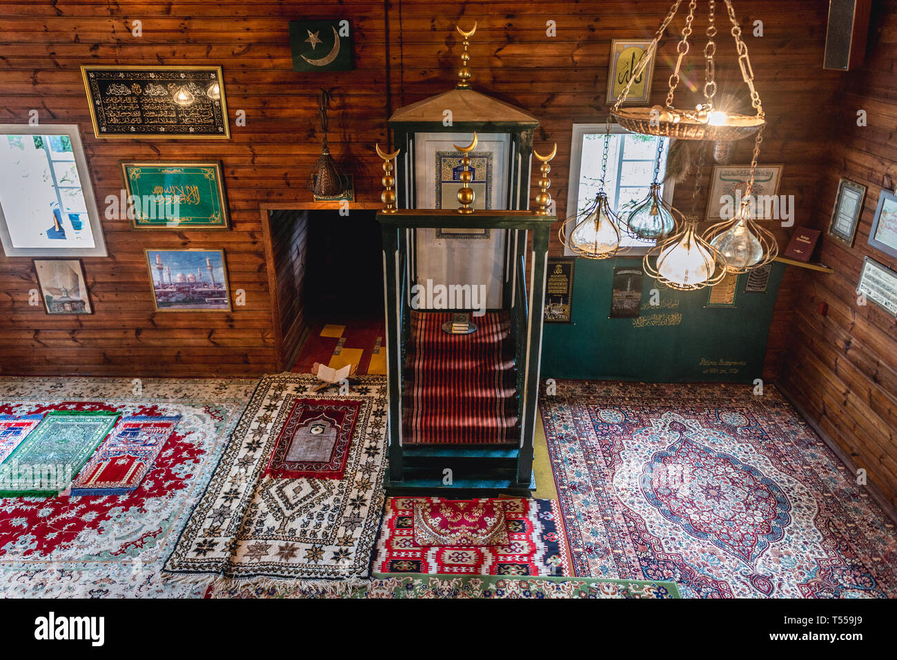 Minbar in mosque hi-res stock photography and images - Alamy