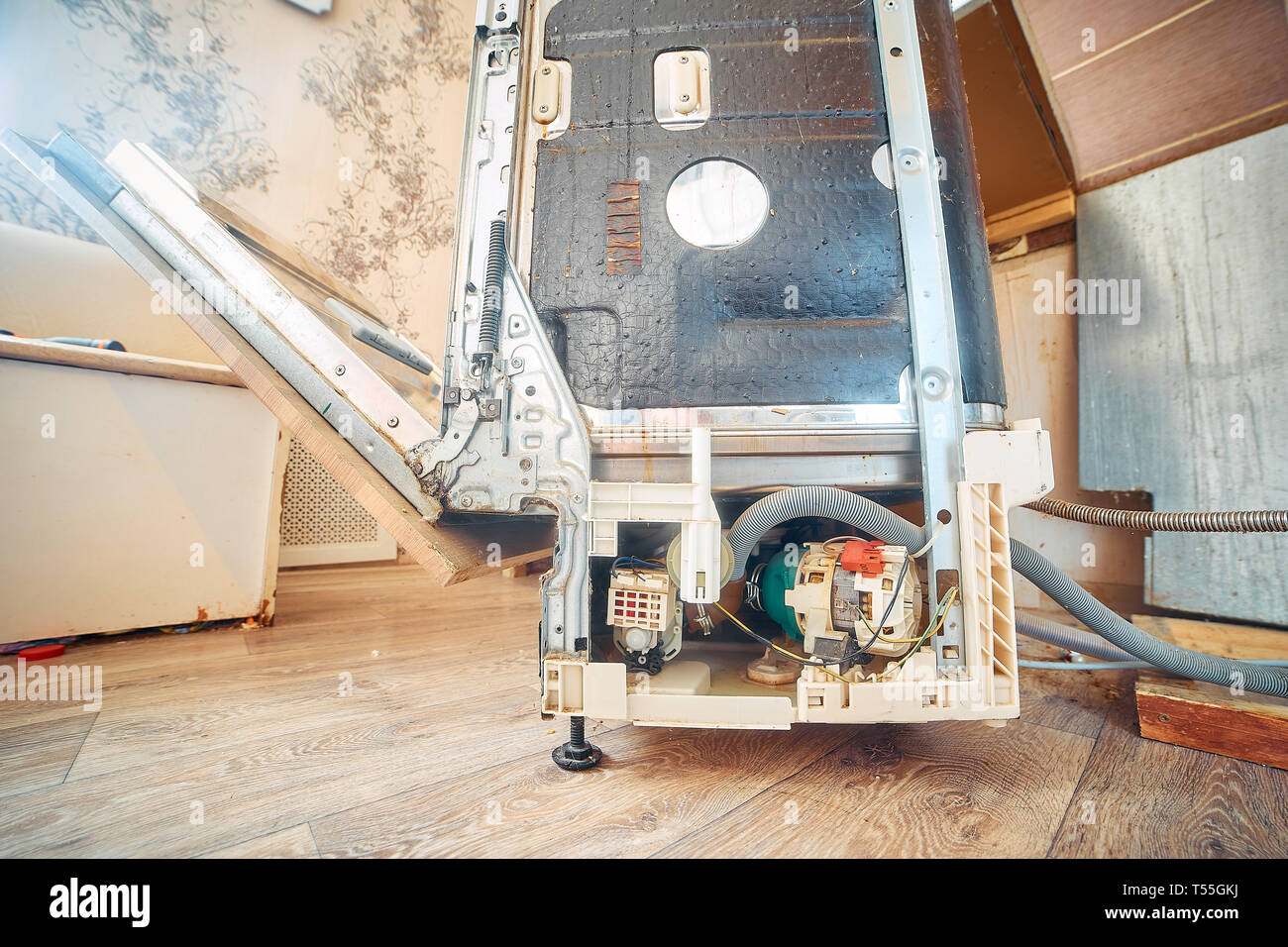 Broken home appliances hi-res stock photography and images - Alamy