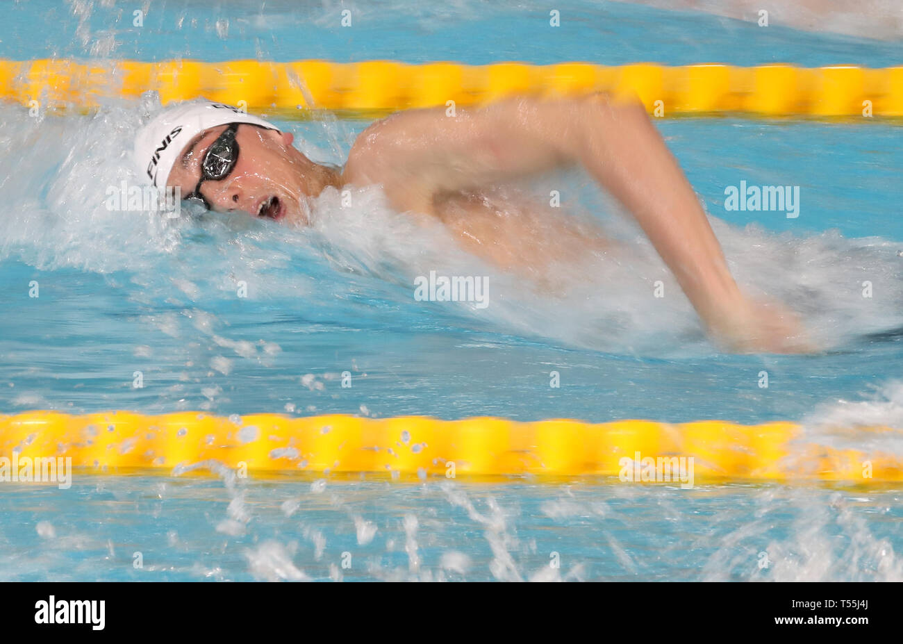 Mens 200m freestyle swimming hi-res stock photography and images - Alamy