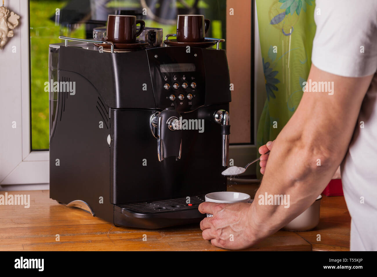 Sugar service hi-res stock photography and images - Alamy