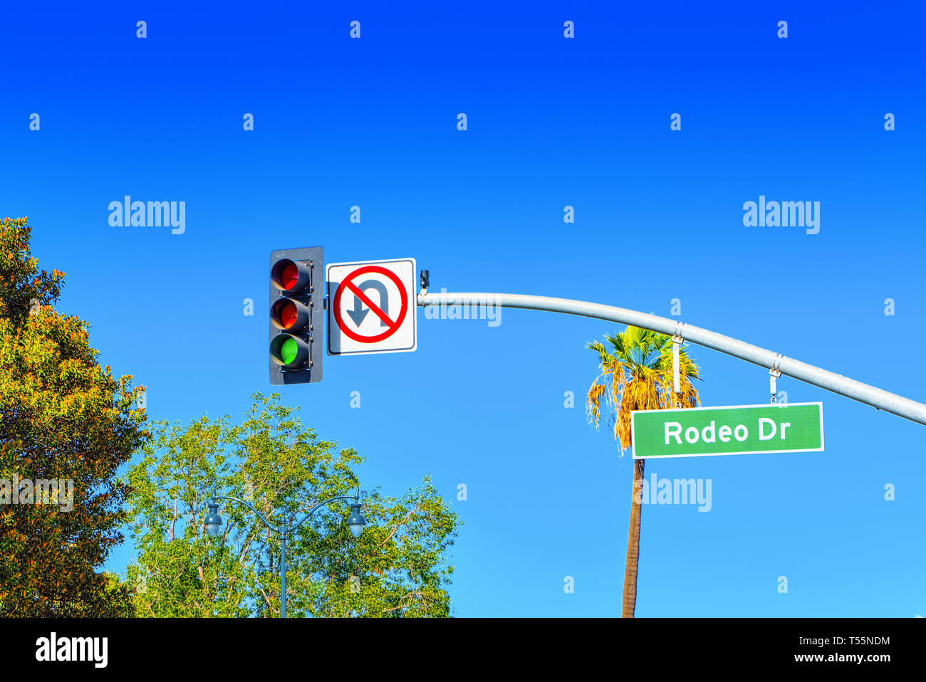 Hollywood road street marker hi-res stock photography and images - Alamy