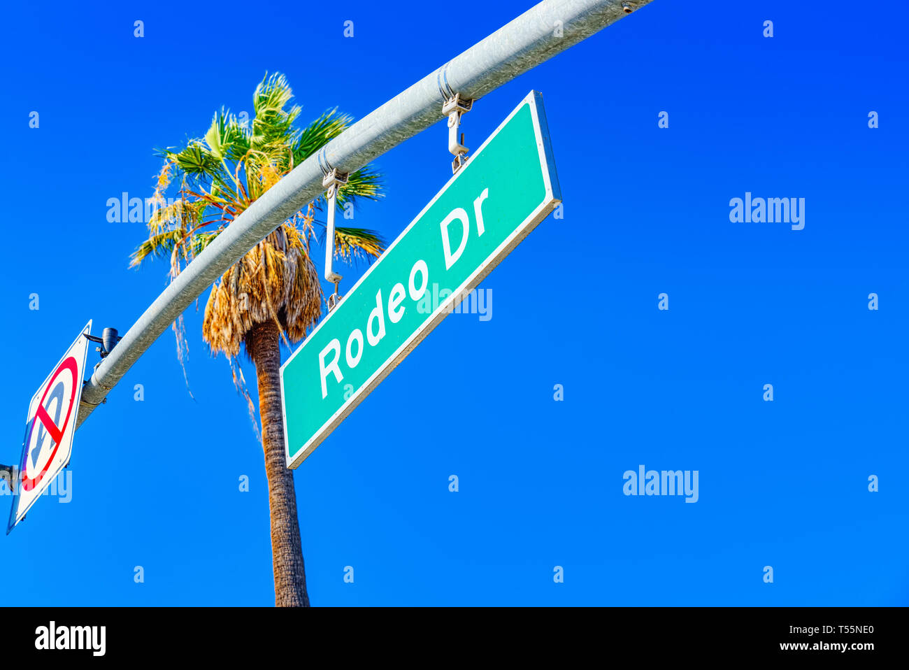 Hollywood road street marker hi-res stock photography and images - Alamy