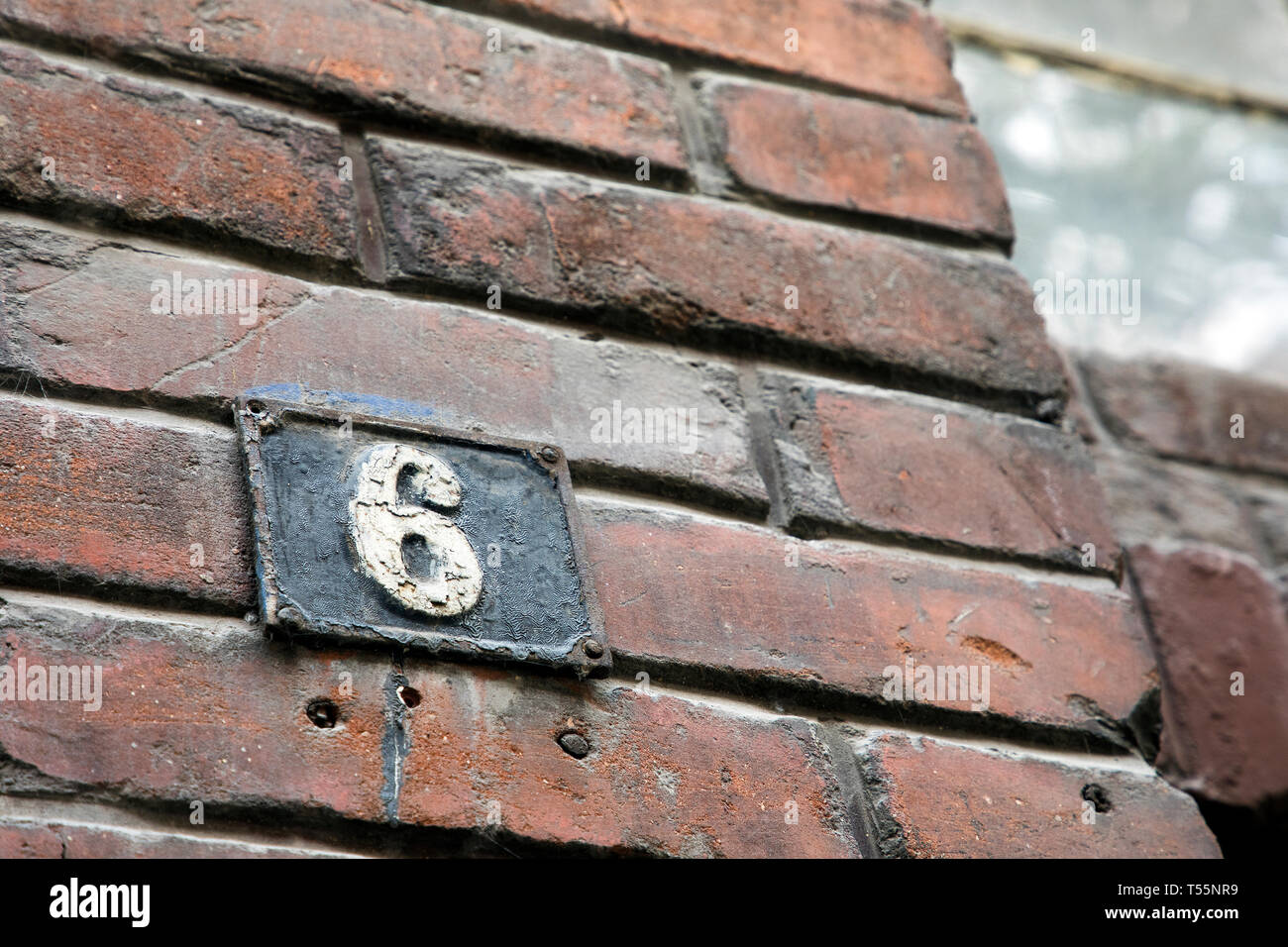 Metal address sign hi-res stock photography and images - Alamy