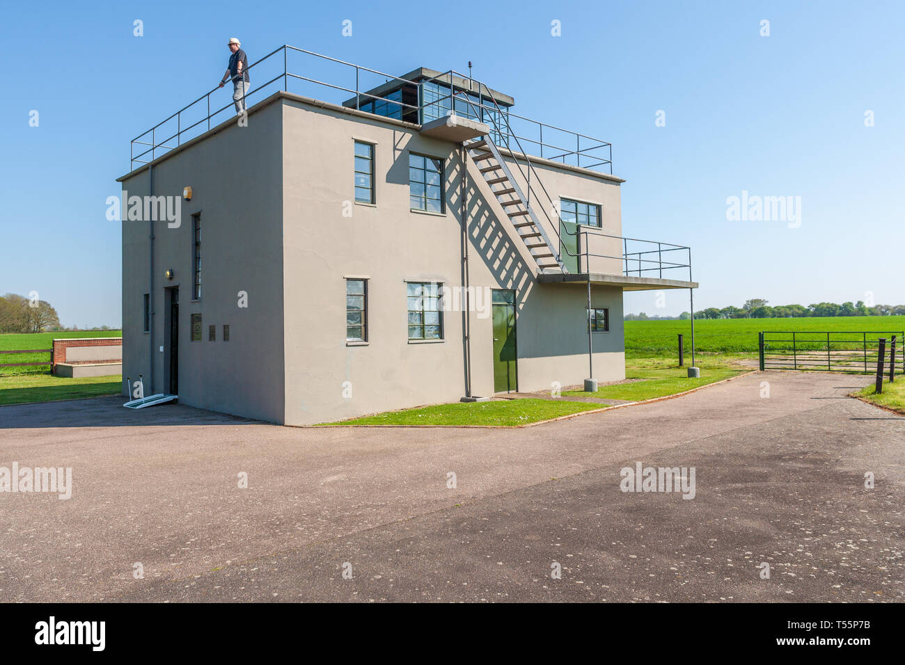 Ww2 raf control tower hi-res stock photography and images - Alamy