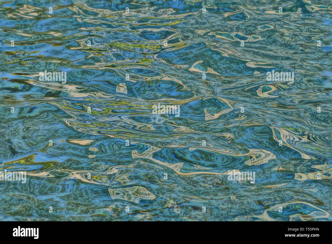 Glimmering water hi-res stock photography and images - Alamy