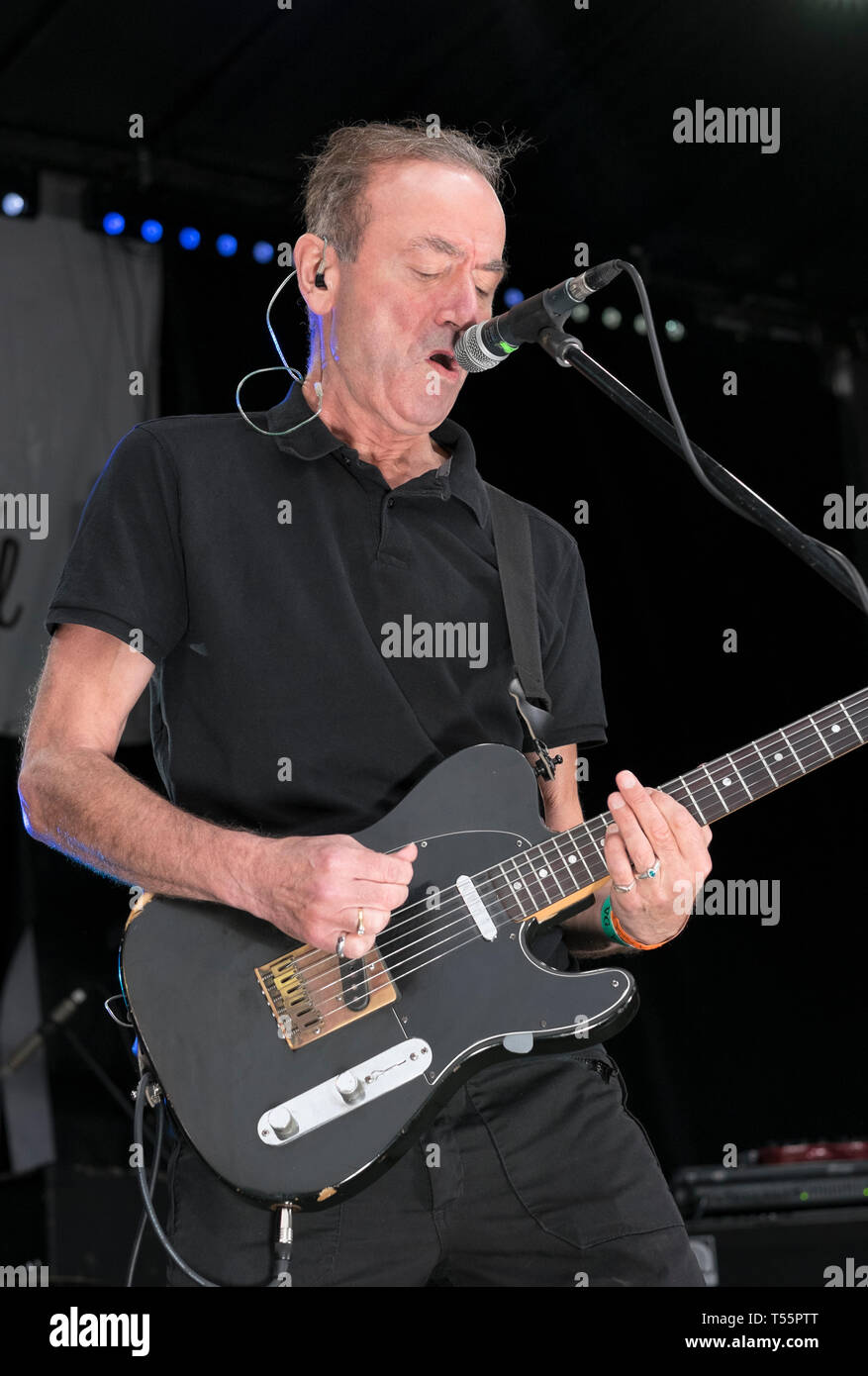 Hugh Cornwell performing at Weyfest Festival, Farnham, England, UK ...