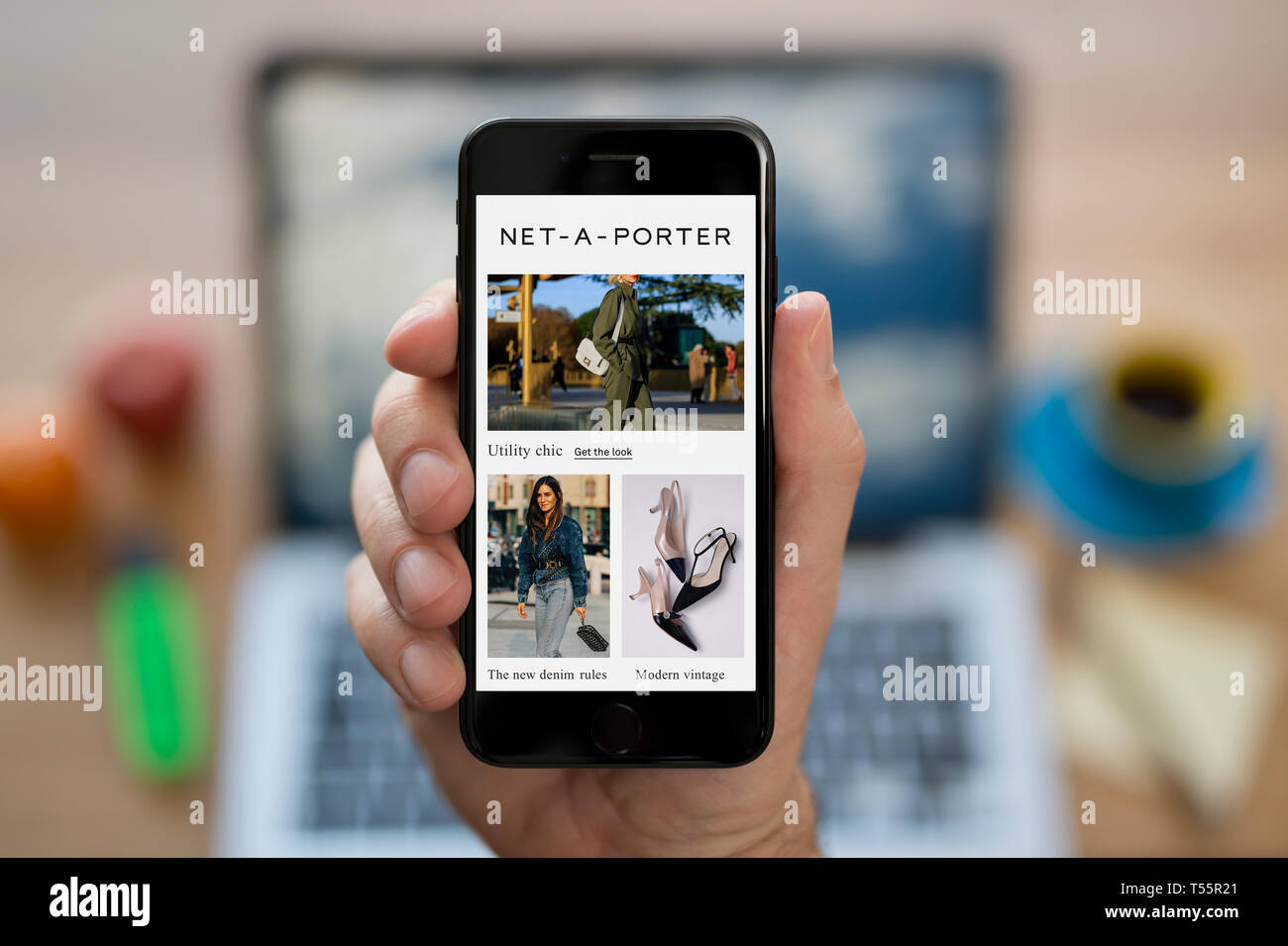 Logo net a porter hi-res stock photography and images - Alamy