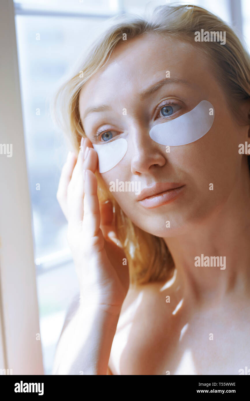 Under the mask hi-res stock photography and images - Alamy