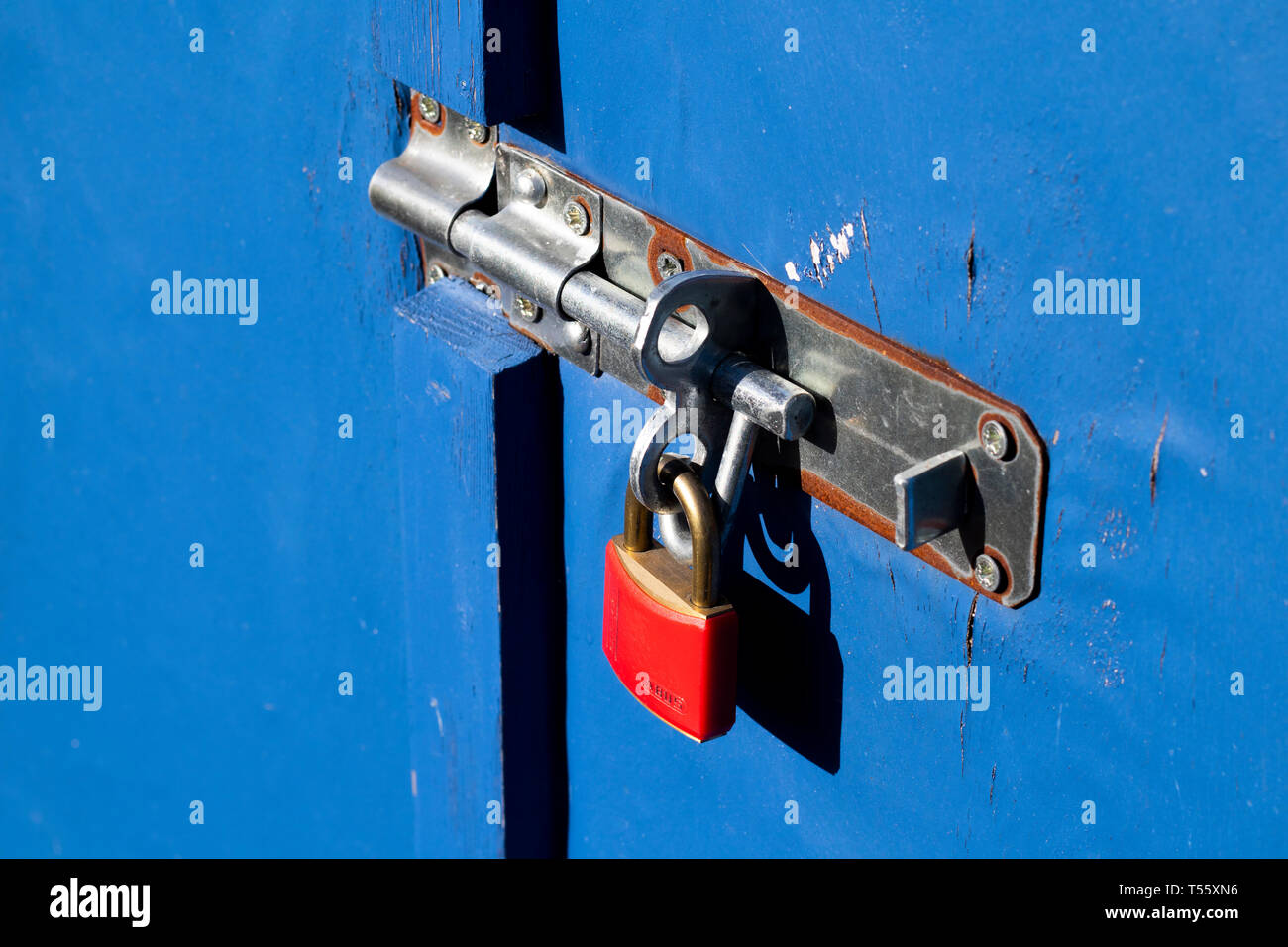 Bolted door mechanism hi-res stock photography and images - Alamy