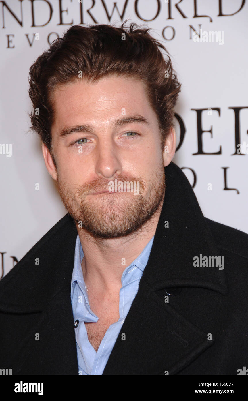 LOS ANGELES, CA. January 11, 2006: Actor SCOTT SPEEDMAN at the world premiere of his new movie ...