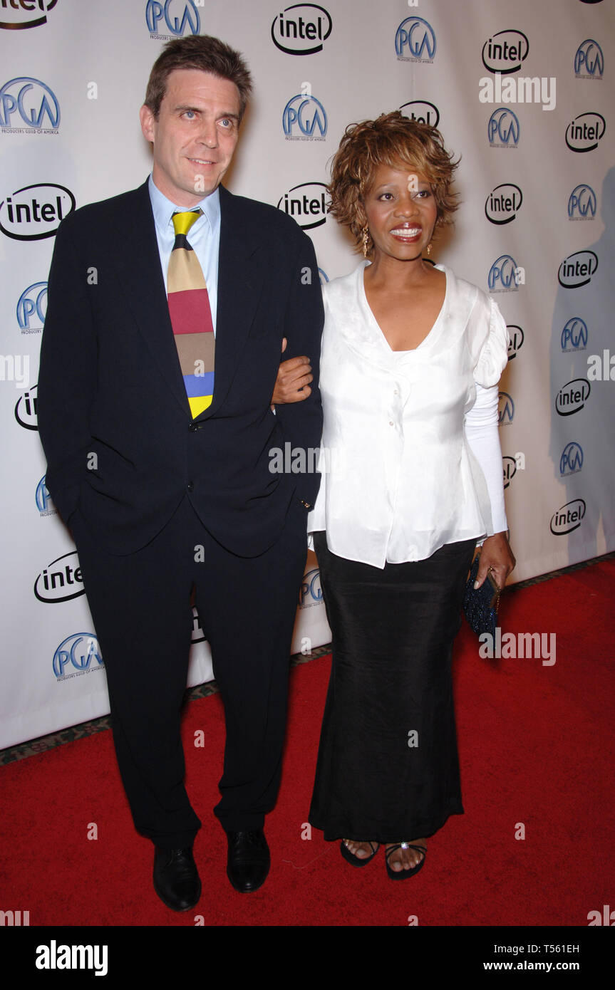 Alfre woodard and husband hi-res stock photography and images - Alamy
