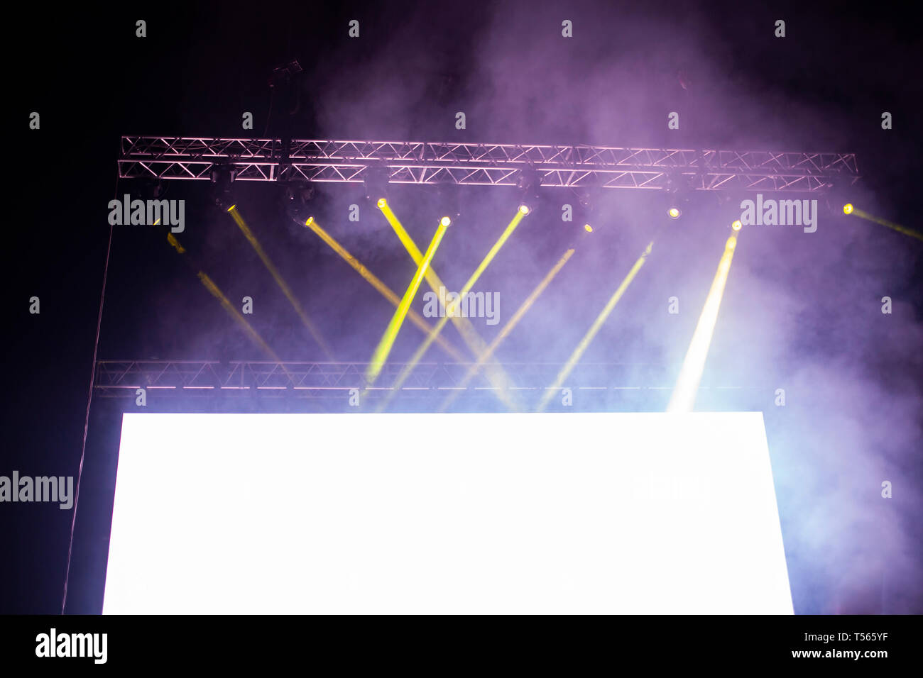 Music festival empty stage hi-res stock photography and images - Alamy