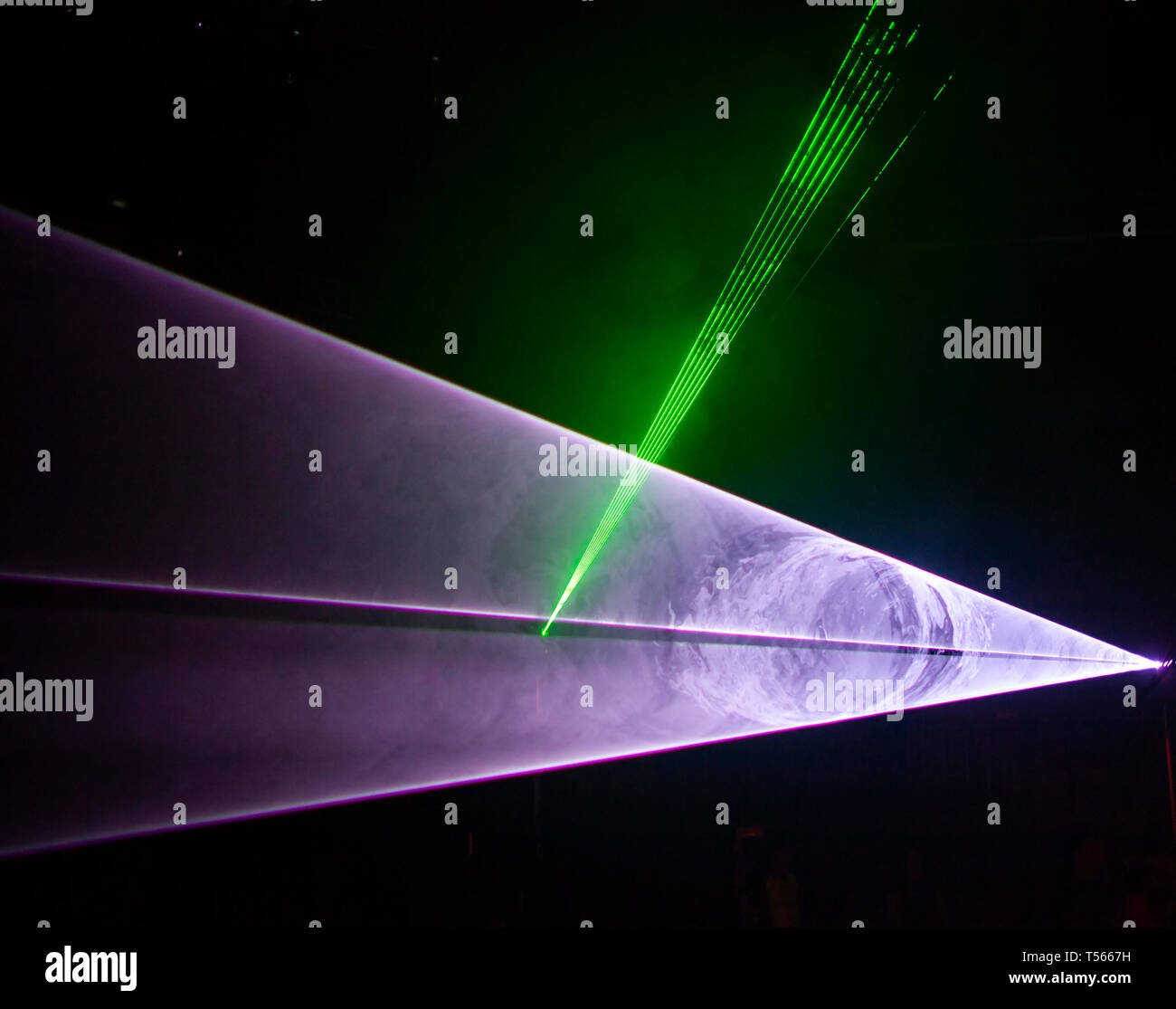 Laser lights room hi-res stock photography and images - Alamy