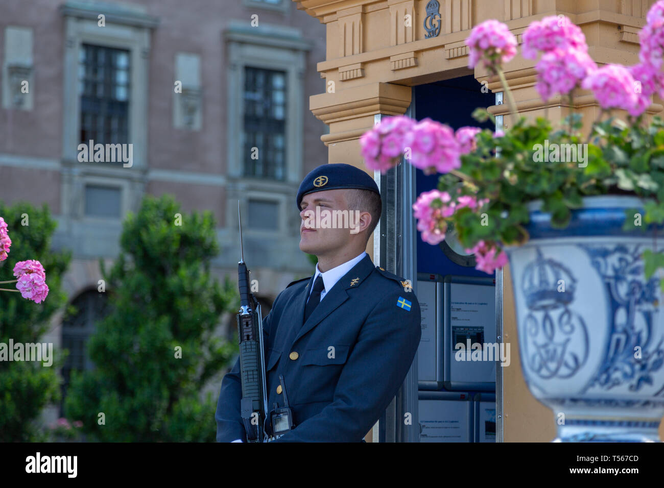 Swedish army uniform hi-res stock photography and images - Alamy