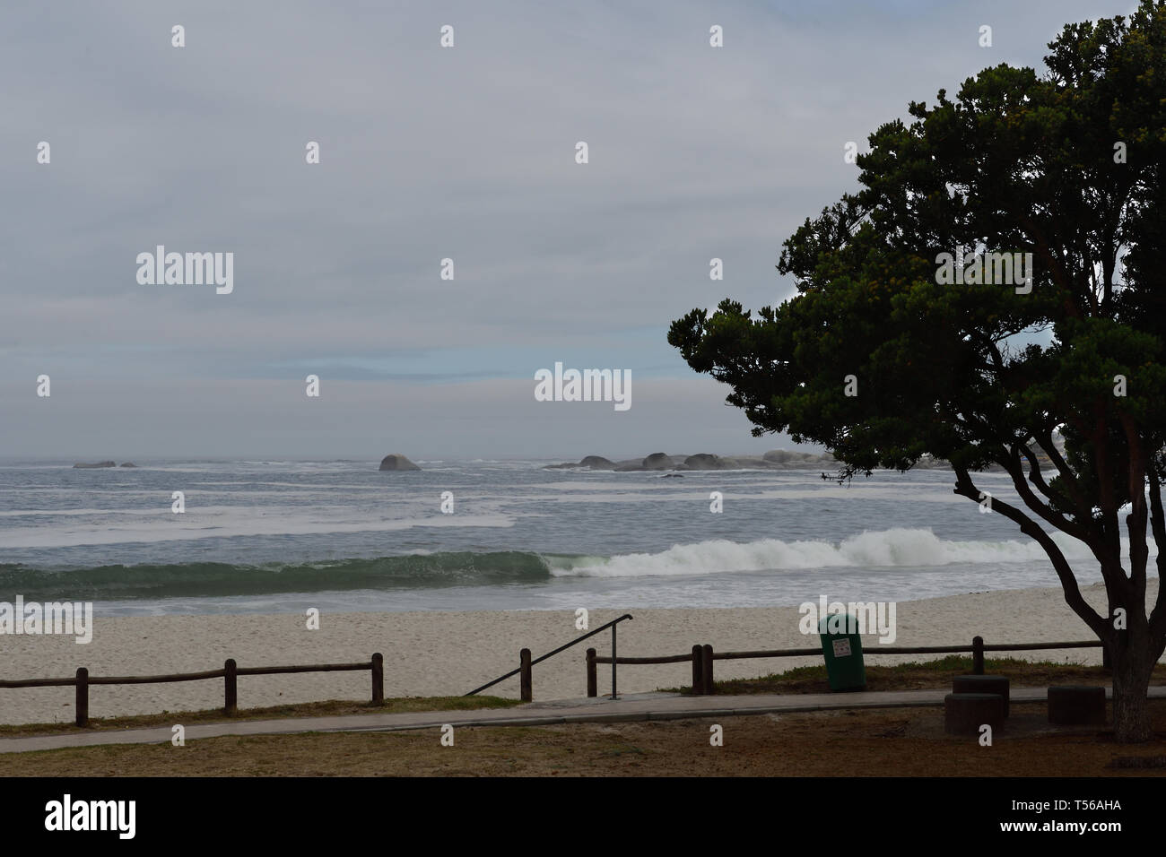African beach scene hi-res stock photography and images - Alamy