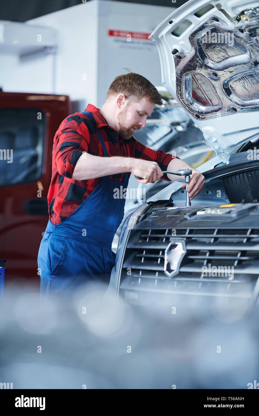 Repairing car engine Stock Photo - Alamy
