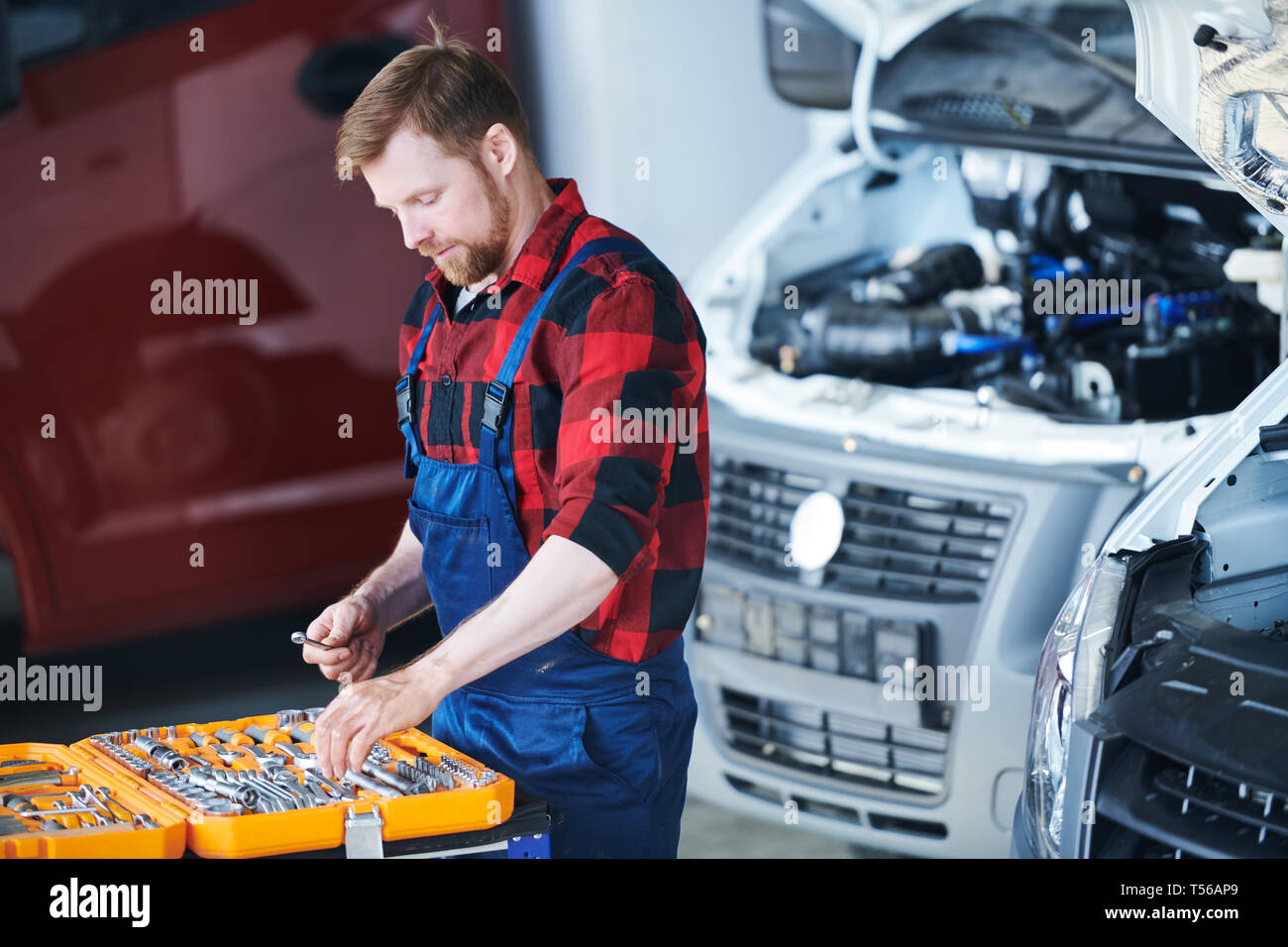 Professional car hi-res stock photography and images - Alamy