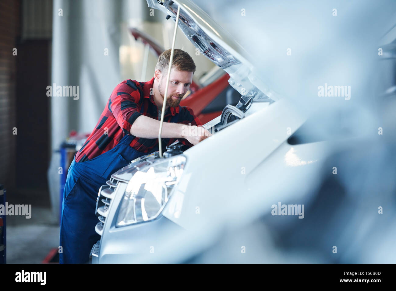 Carburetor maintenance hi-res stock photography and images - Alamy