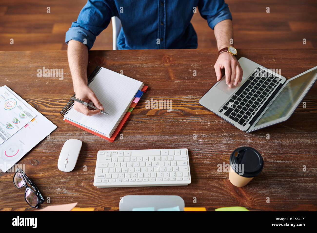 Writing down working points Stock Photo - Alamy