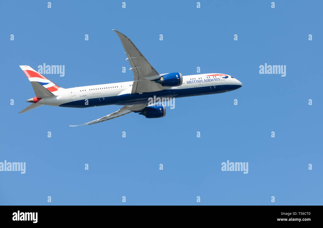 A low-flying British Airways plane taking off from London Heathrow ...