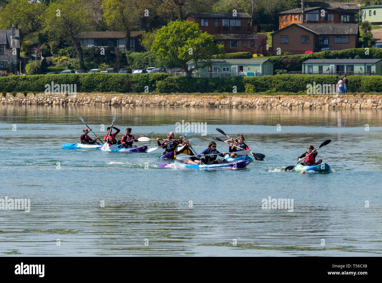 Children camp canoe hi-res stock photography and images - Alamy