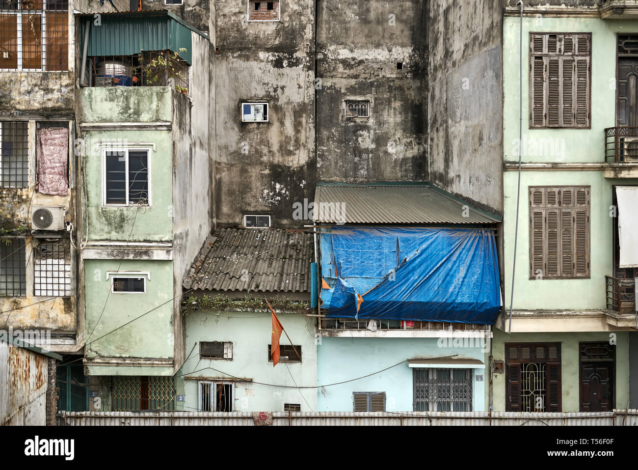 Old walls vietnam hi-res stock photography and images - Alamy