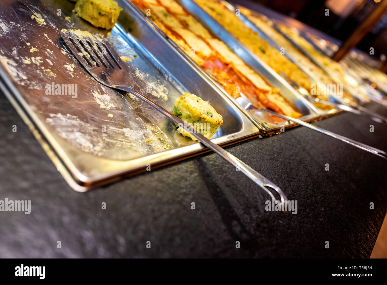 Selfservice restaurant hi-res stock photography and images - Alamy