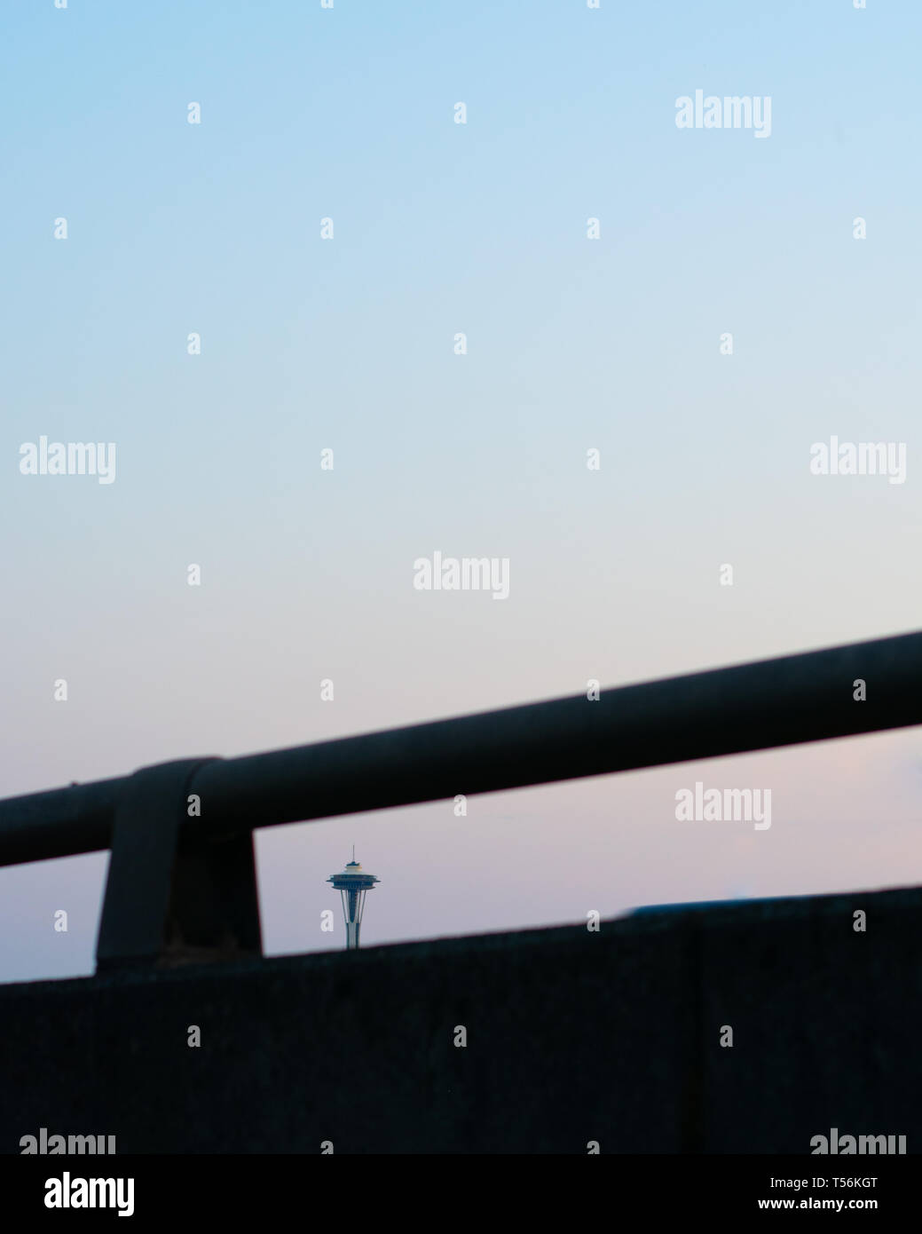City lights from a distance hi-res stock photography and images - Alamy