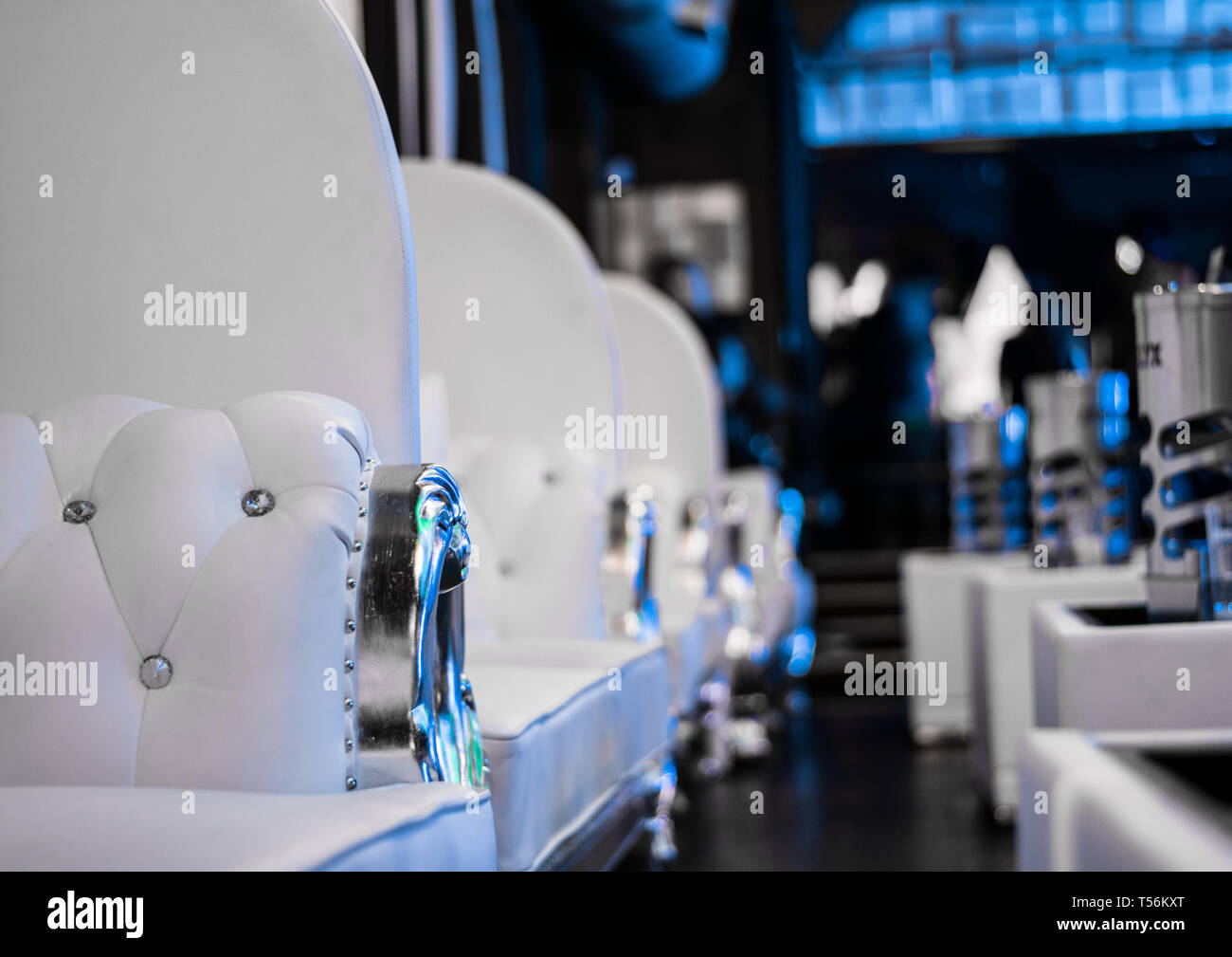 Empty nightclub building hi-res stock photography and images - Alamy