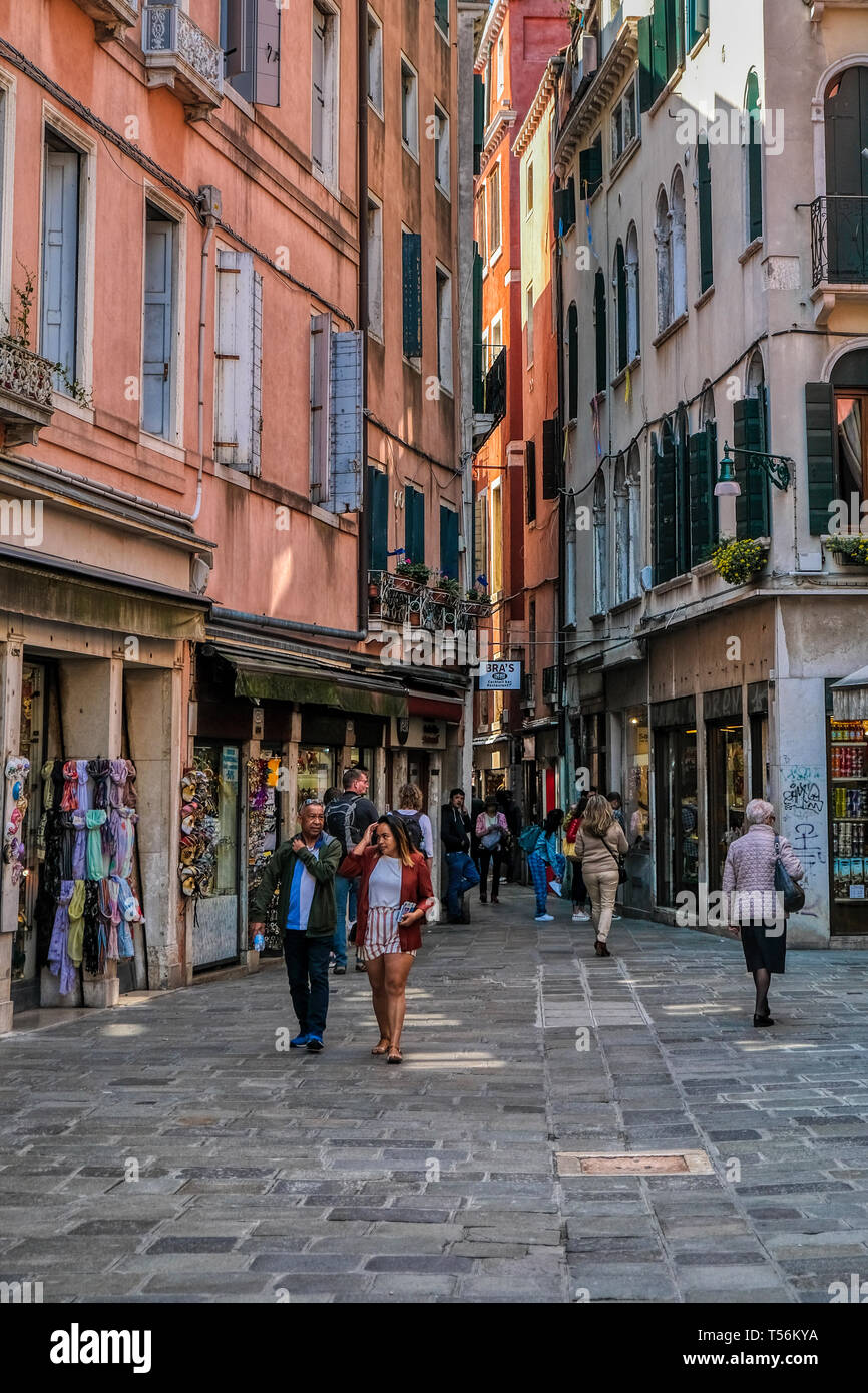 Italy venice street cafe hi-res stock photography and images - Alamy