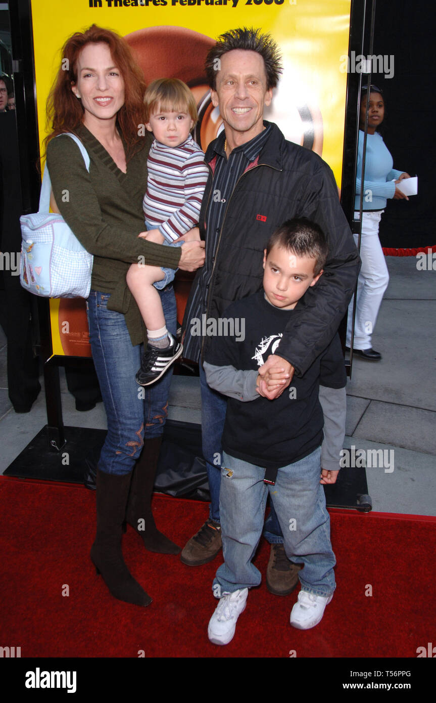 LOS ANGELES, CA. January 28, 2006: Producer BRIAN GRAZER & wife GIGI ...