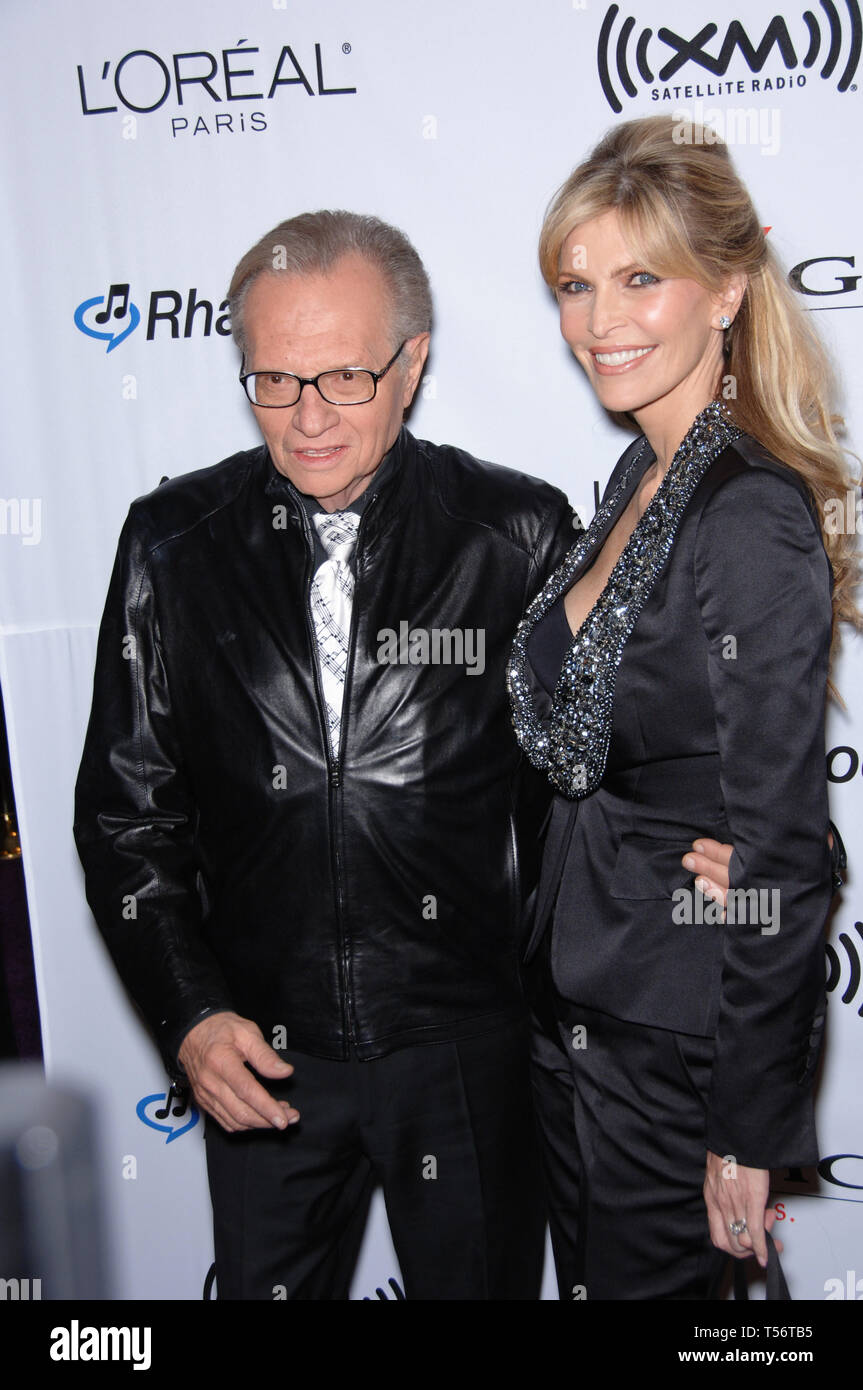 LOS ANGELES, CA. February 07, 2006: LARRY KING & wife at music mogul ...