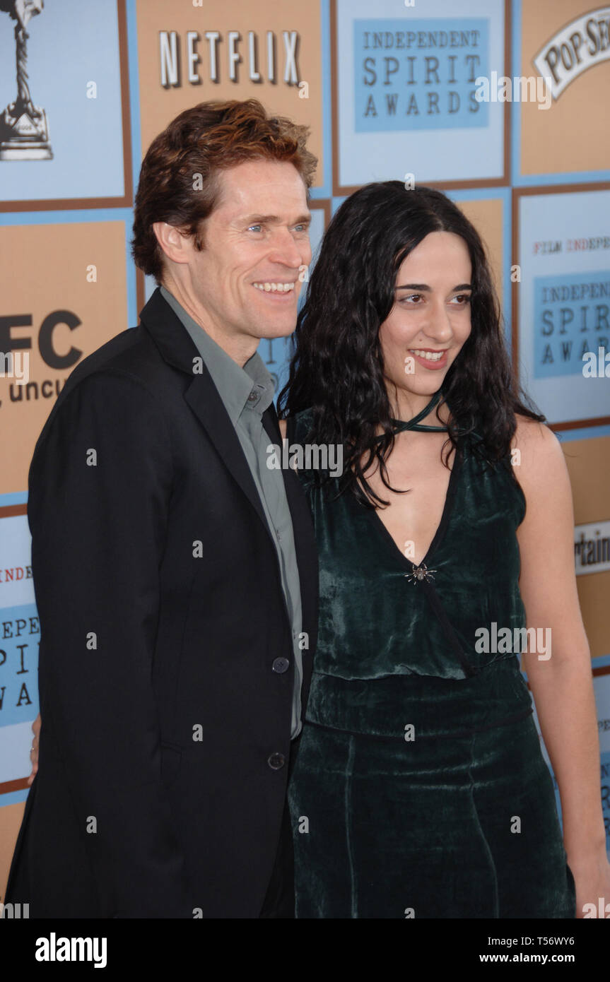 LOS ANGELES, CA. March 04, 2006: WILLEM DAFOE & wife at Film ...