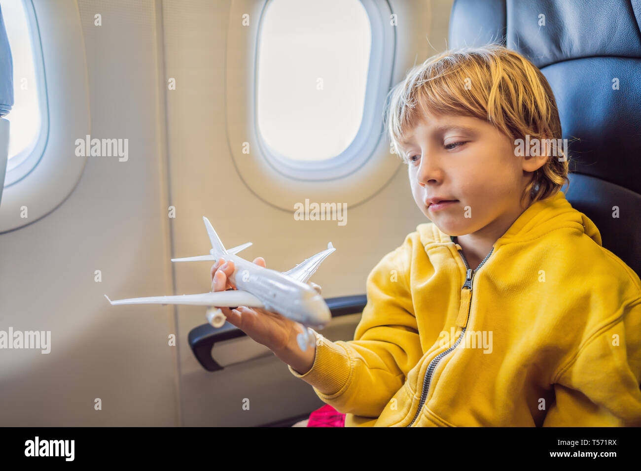 Passenger jet child hi-res stock photography and images - Alamy