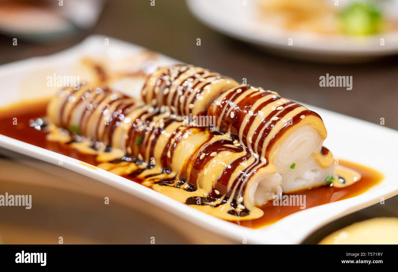 Rice rolls hong kong hi-res stock photography and images - Alamy