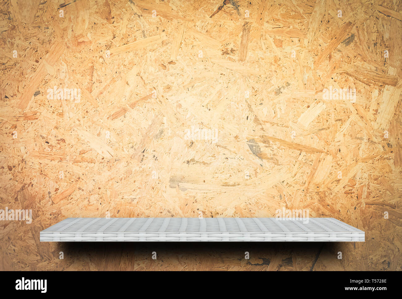 Empty counter hi-res stock photography and images - Alamy