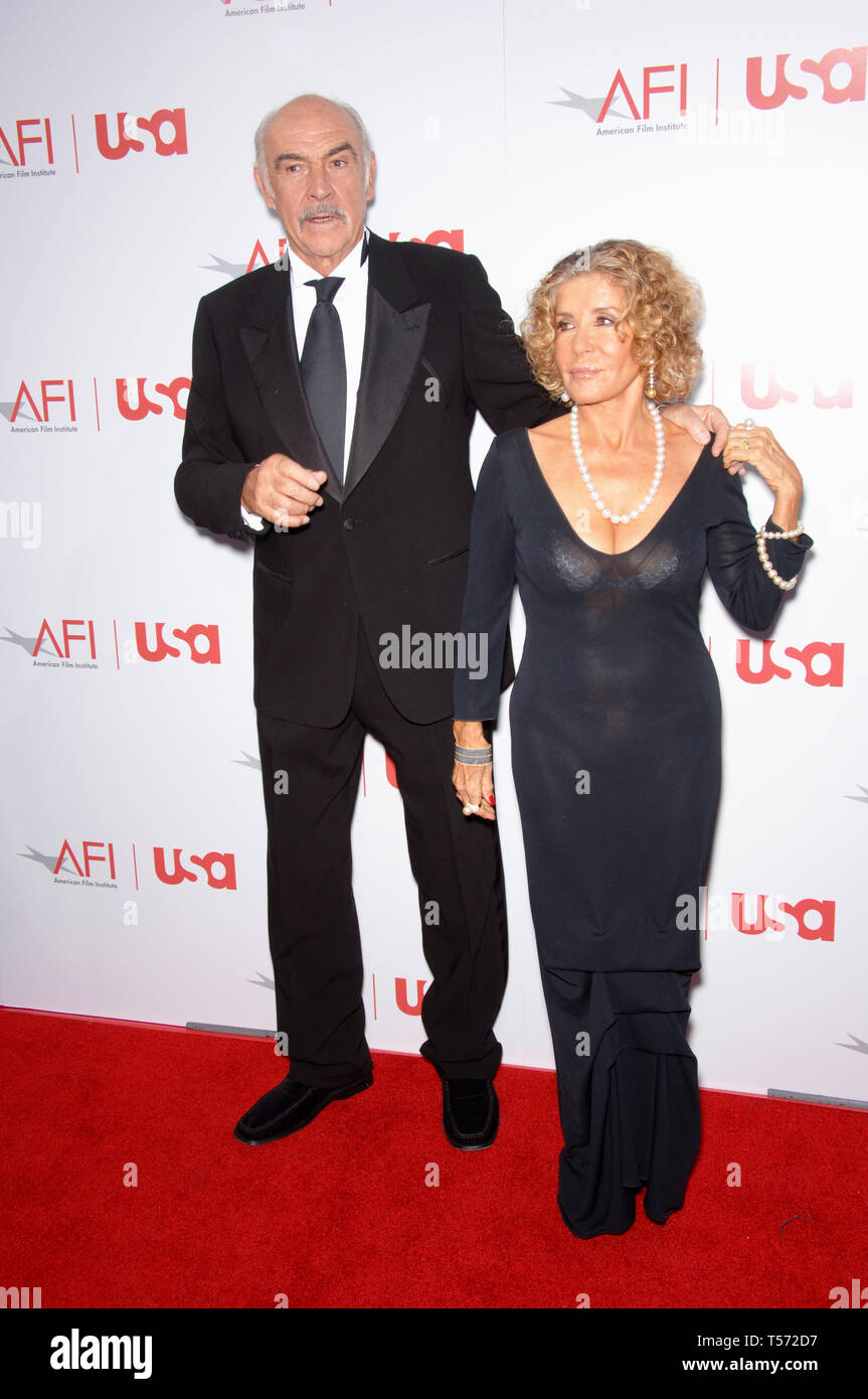 LOS ANGELES, CA. June 08, 2006: Actor SIR SEAN CONNERY & wife MICHELINE ...
