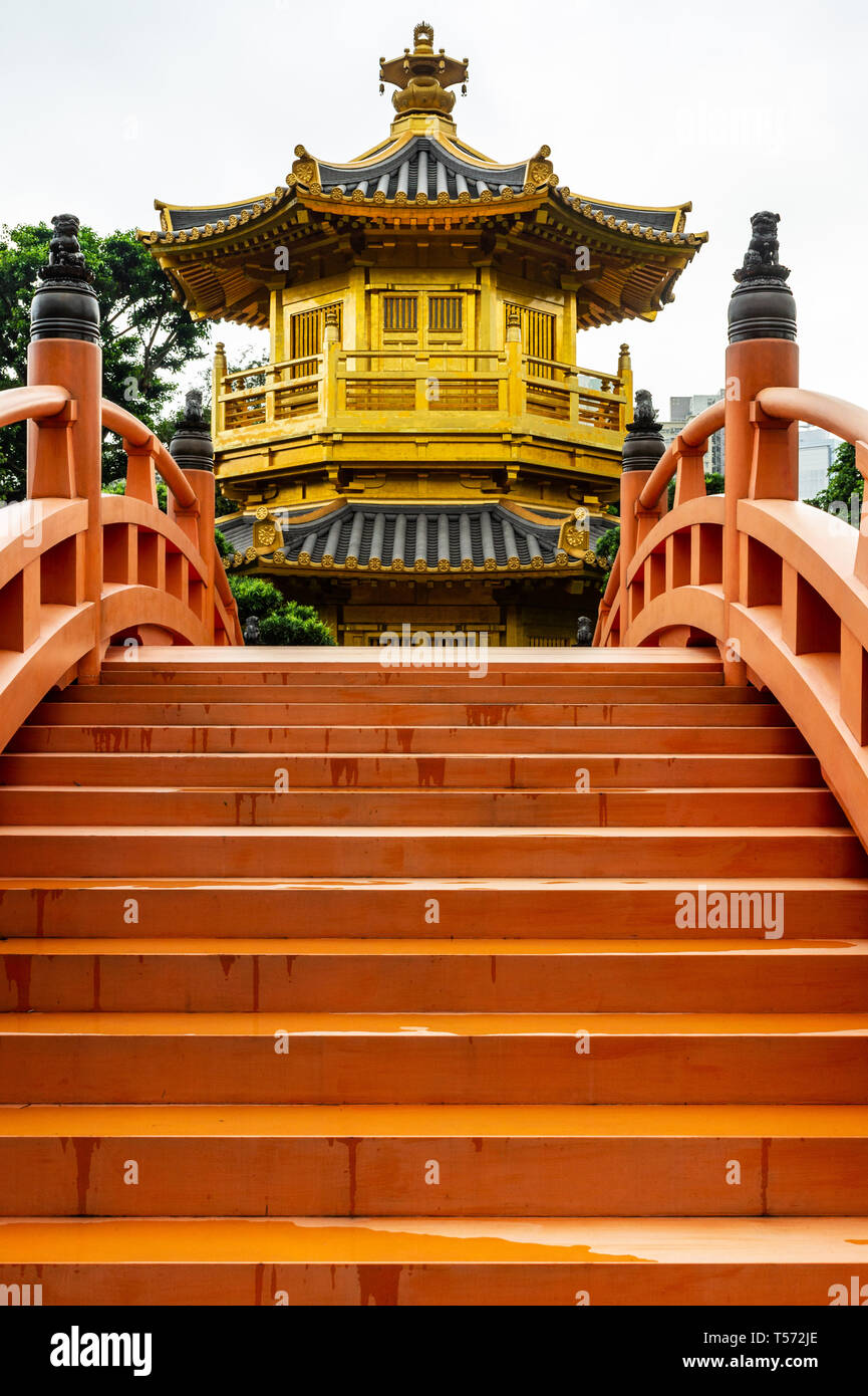 Chinese style temple hi-res stock photography and images - Alamy