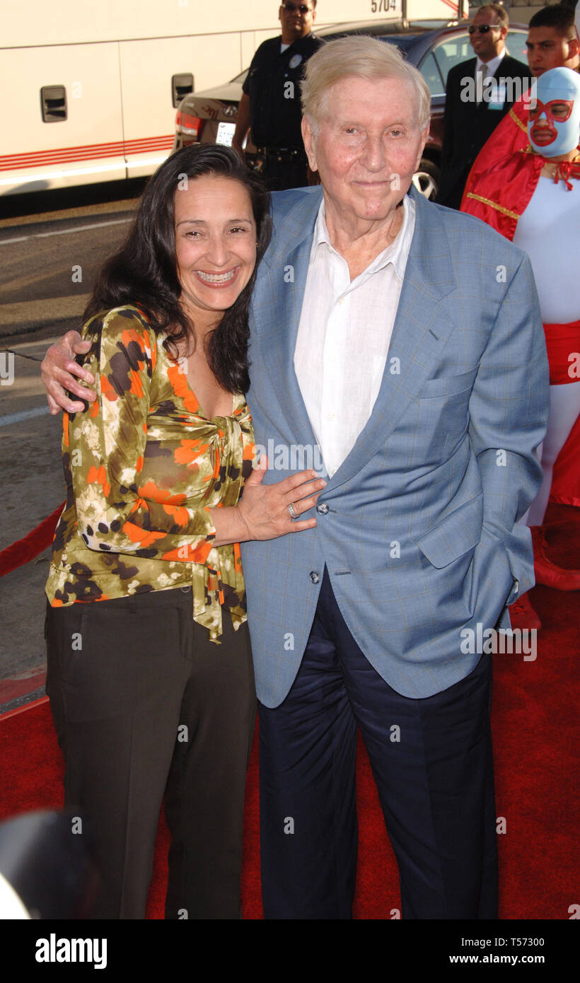 LOS ANGELES, CA. June 12, 2006: Viacom chairman SUMNER REDSTONE & wife ...