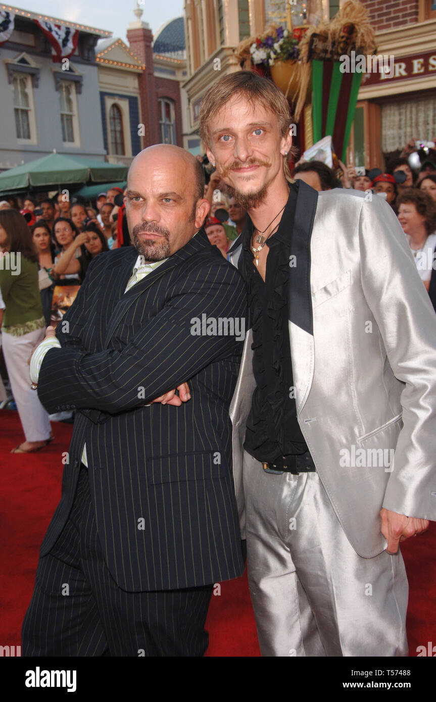 Lee Arenberg Partner LEE ARENBERG As Leroy/Grumpy Once Upon A Time